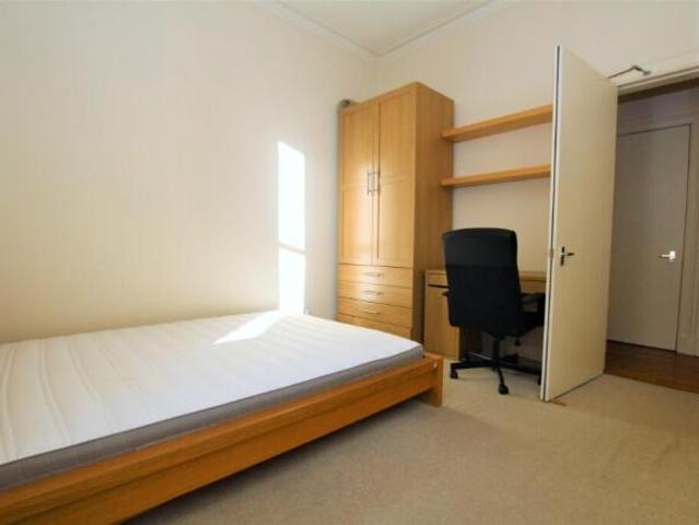 3 bedroom apartment for rent in Meadow Place, Meadows, Edinburgh, EH9
