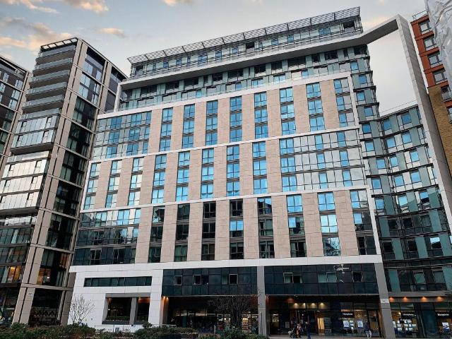 3 bedroom apartment for rent in Merchant Square East, London, W2