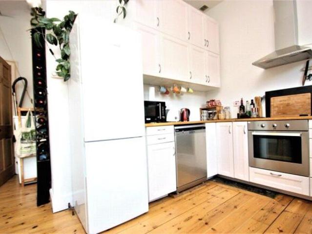 3 bedroom apartment for rent in Morrison Street, Haymarket, Edinburgh, EH3