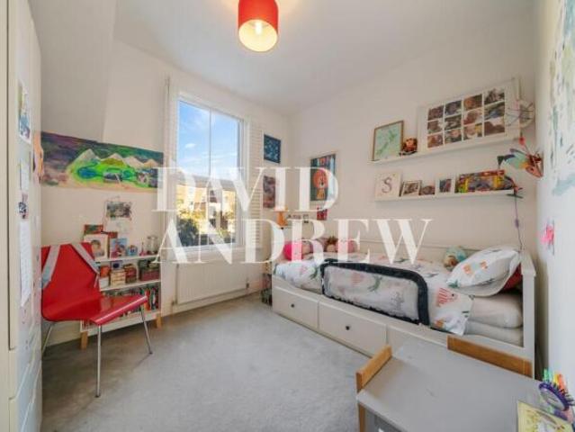 3 bedroom apartment for rent in Mountgrove Road, London, N5