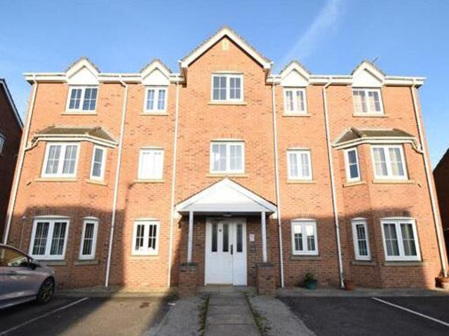 3 Bedroom Apartment For Rent In Normanton