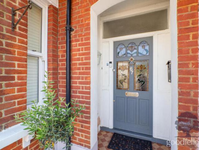 3 bedroom apartment for rent in Onslow Gardens, Wallington, SM6