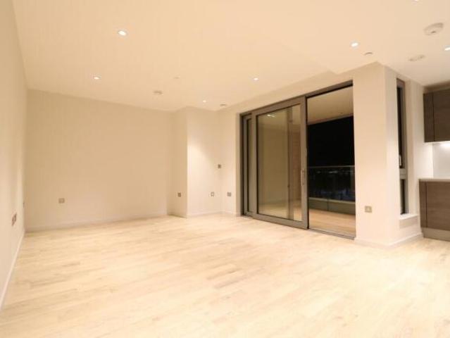 3 bedroom apartment for rent in Onyx Apartments, Camley Street, Kings Cross, London, N1C