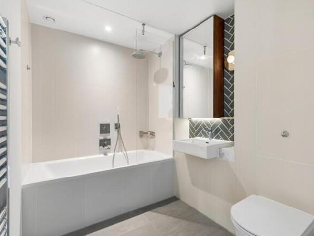 3 bedroom apartment for rent in Atlas Building, City Road, EC1V