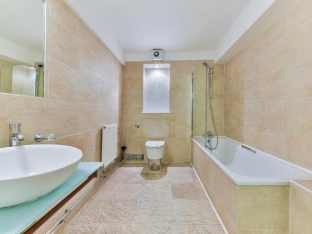 3 bedroom apartment for rent in Ability View, Dalston London E2