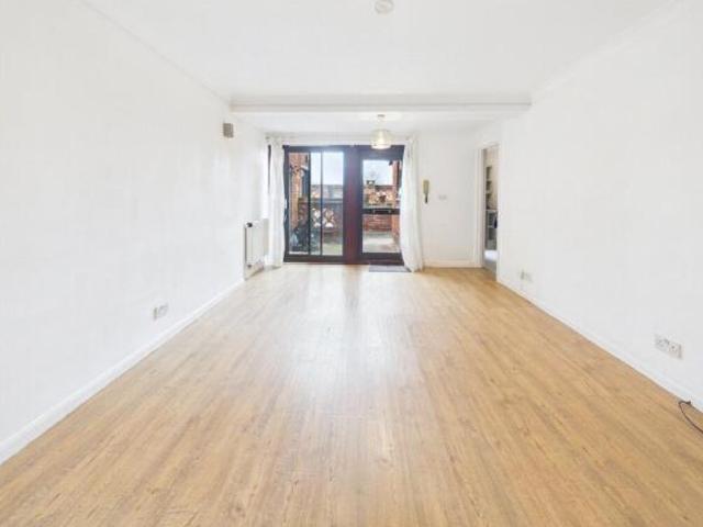3 bedroom apartment for rent in Addison Court, Twickenham, TW1