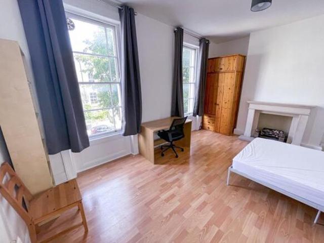3 bedroom apartment for rent in Agar Grove, Camden Town, NW1