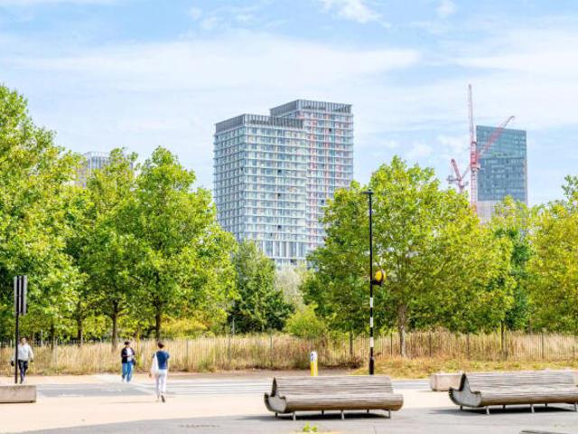 3 bedroom apartment for rent in Amelia Mansions, E20