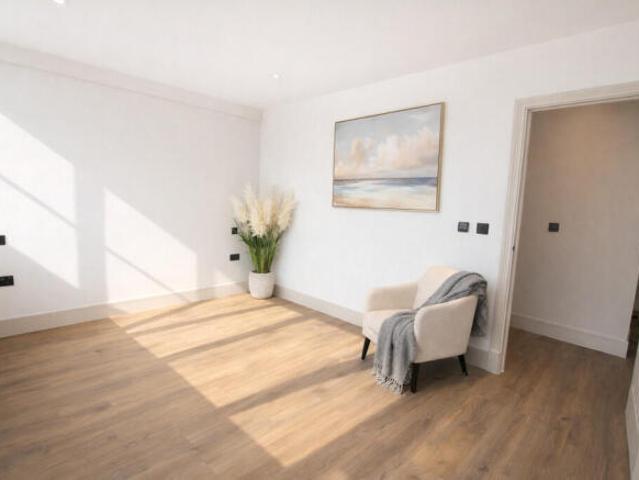 3 bedroom apartment for rent in The Cloud, Boughton, CH3