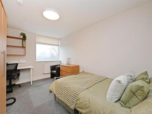 3 bedroom apartment for rent in Apartment 51, Broomgrove Apartments, Broomhill, S10
