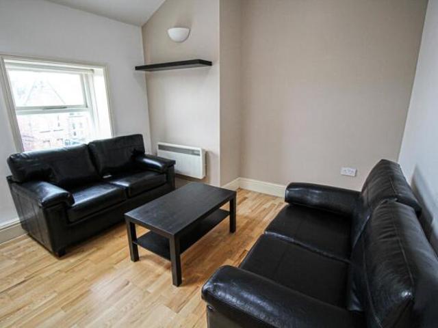 3 bedroom apartment for rent in Apt 12, 21 Hyde Terrace #929215, LS2
