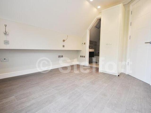 3 bedroom apartment for rent in Archway Road, London, N6