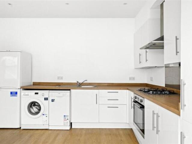 3 bedroom apartment for rent in Archway Road, N6