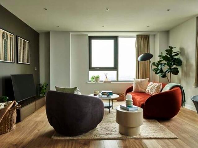 3 bedroom apartment for rent in Artisan Point, 136 Victoria Rd, North Acton, London, W3