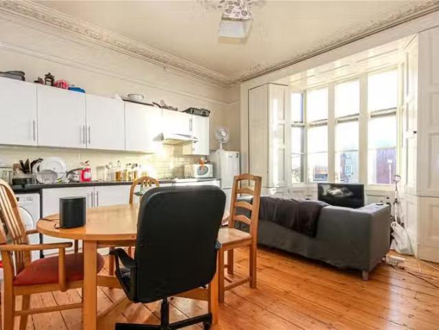 3 bedroom apartment for rent in Ashley Road, Bristol, BS6