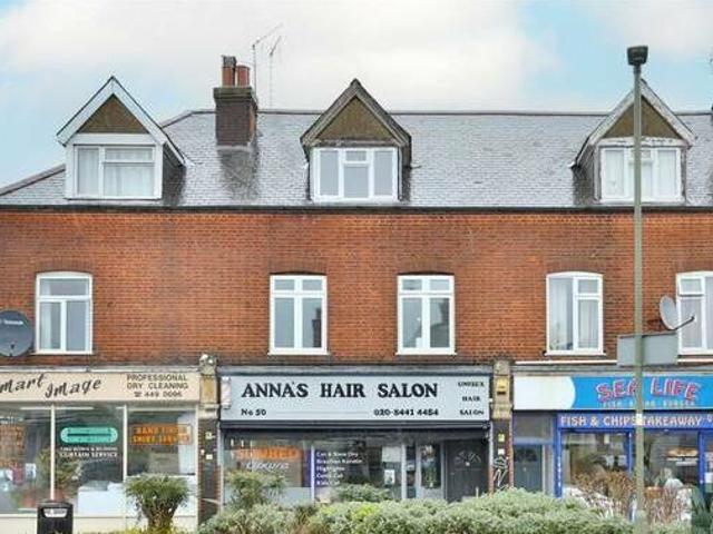 3 bedroom apartment for rent in Bulwar Road London EN5