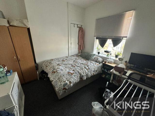 3 bedroom apartment for rent in Burgess Road, Southampton, SO16