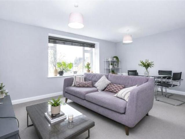 3 bedroom apartment for rent in Buttermere Drive, Putney, SW15