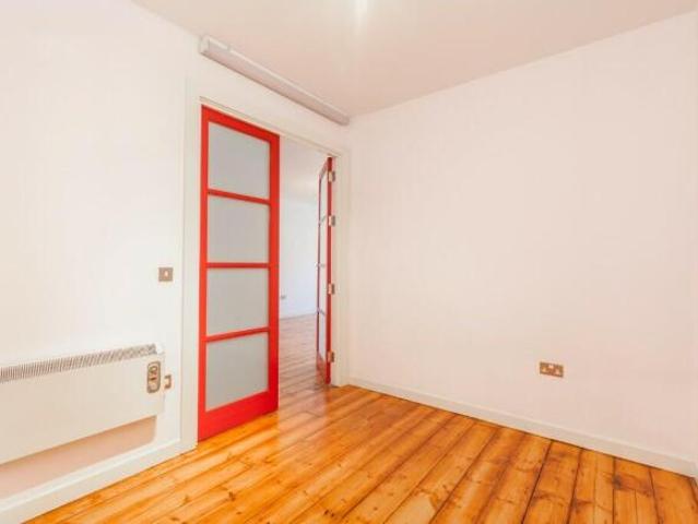 3 bedroom apartment for rent in Back Church Lane, London, E1
