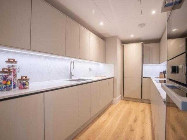 3 bedroom apartment for rent in Baker Street, London, NW1
