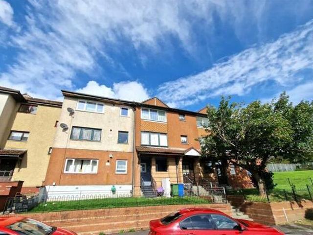 3 Bedroom Apartment For Rent In Barlanark