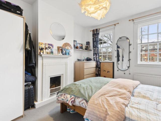 3 bedroom apartment for rent in Barlby Road, London, W10