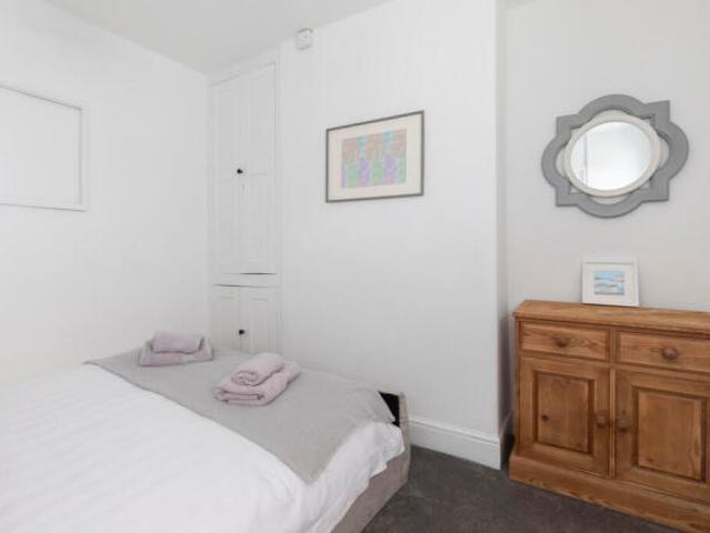 3 bedroom apartment for rent in Bath Road, Cheltenham GL53 7NE, GL53