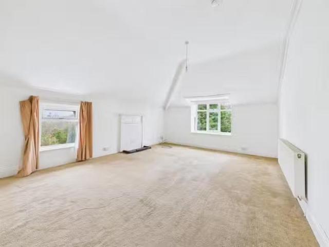 3 bedroom apartment for rent in Beresford Road, Oxton, CH43