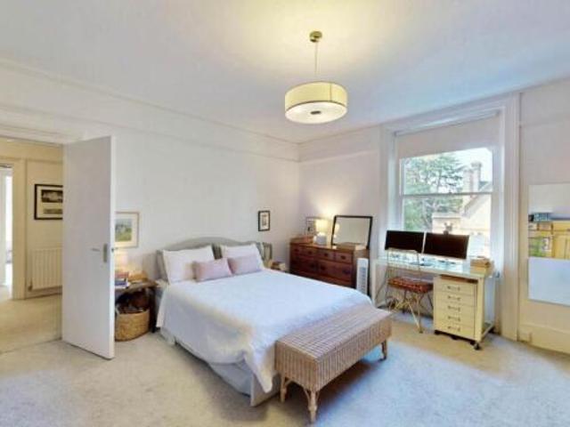 3 bedroom apartment for rent in Bishopswood Road, Highgate, N6