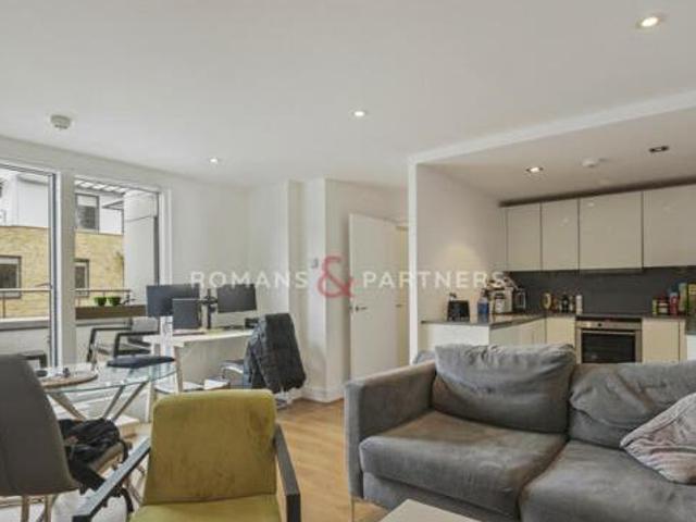 3 Bedroom Apartment For Rent In Bow