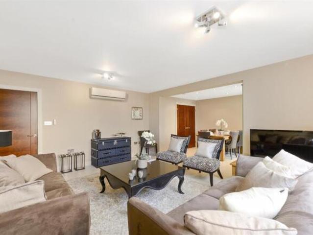 3 bedroom apartment for rent in Boydell Court, St Johns Wood, NW8