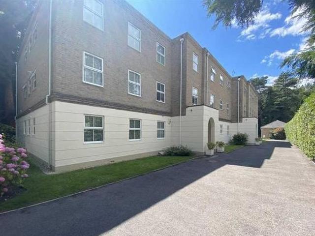 3 bedroom apartment for rent in Branksome Park BH13