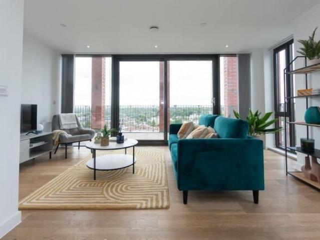 3 bedroom apartment for rent in Bromsgrove Street, Birmingham, B5