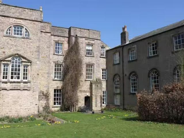 3 bedroom apartment for rent in Brough Park, DL10