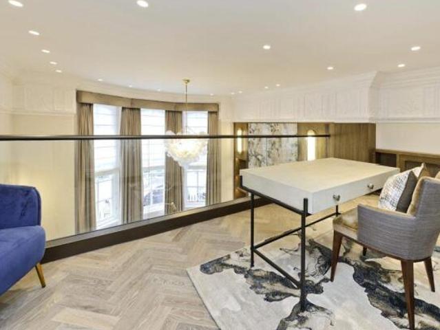 3 bedroom apartment for rent in Cadogan Square, Knightsbridge, SW1X