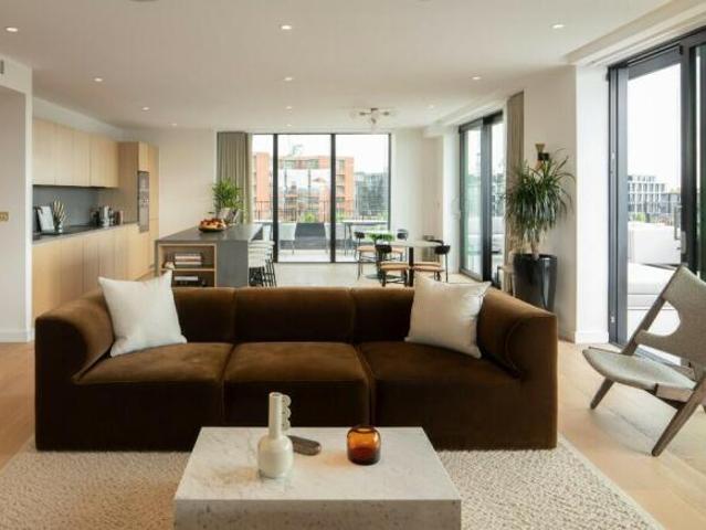 3 bedroom apartment for rent in Camley Street, London, N1C