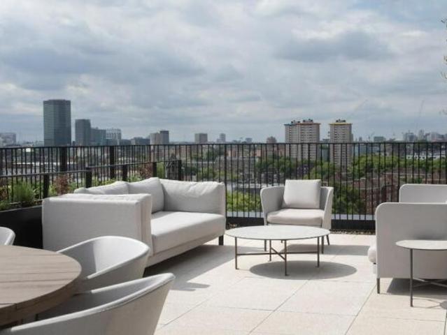 3 bedroom apartment for rent in Camley Street, London, N1C