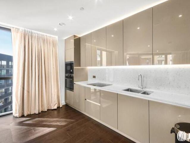 3 bedroom apartment for rent in Charles Clowes Walk London SW11