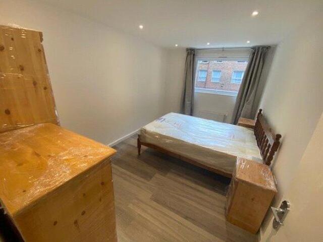 3 bedroom apartment for rent in Cheadle Court, London, NW8