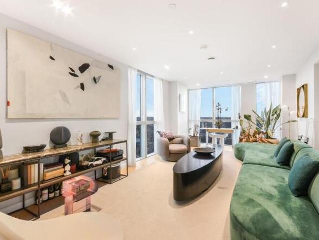 3 bedroom apartment for rent in City Road London EC1V