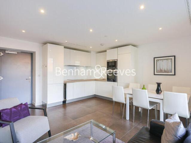 3 bedroom apartment for rent in City Road, Shoreditch, EC1V