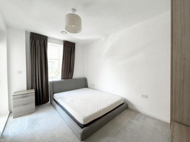 3 bedroom apartment for rent in Claude Avenue, LONDON, NW9