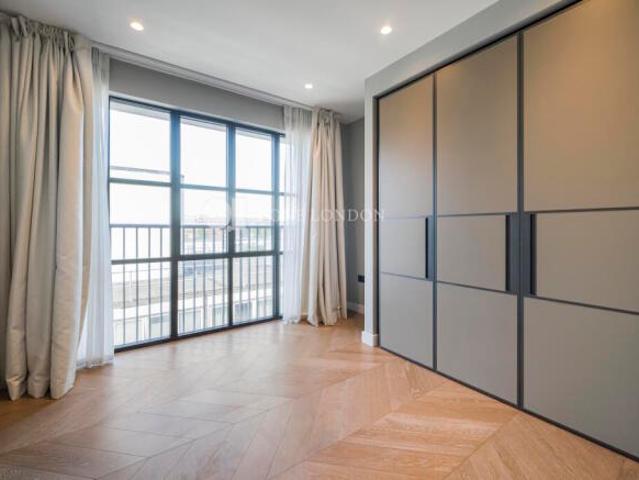 3 bedroom apartment for rent in Cleveland Street, Fitzrovia, London, W1T