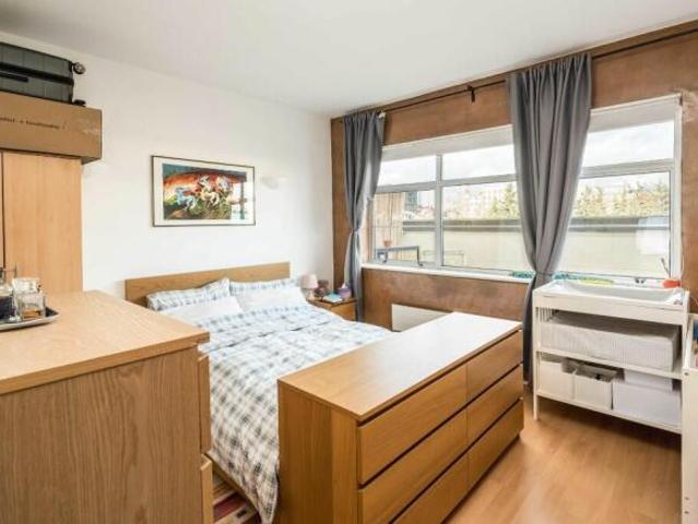 3 bedroom apartment for rent in Commercial Street, London, E1