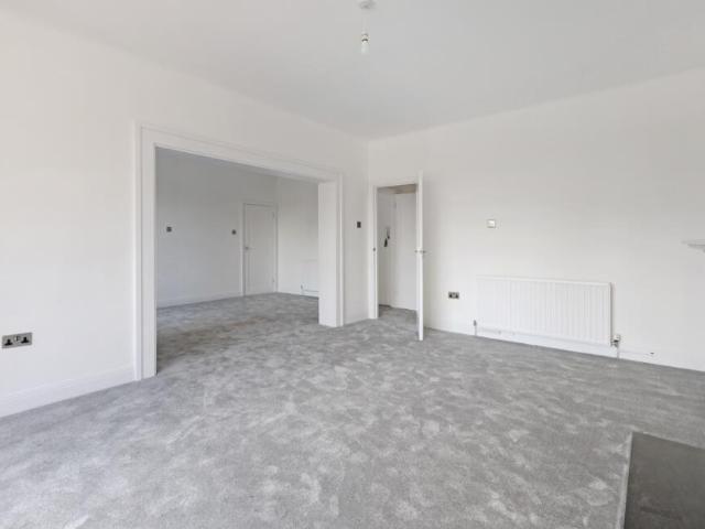 3 bedroom apartment for rent in Conduit House, Hyde Vale, SE10