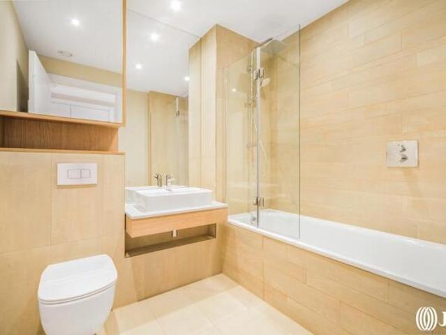 3 bedroom apartment for rent in Copperworks Wharf, Sugar House Island E15