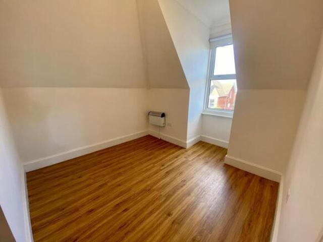 3 bedroom apartment for rent in Craneswater Avenue, Southsea, PO4