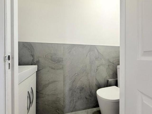 3 bedroom apartment for rent in Crescent West, Hadley Wood, Hertfordshire, EN4