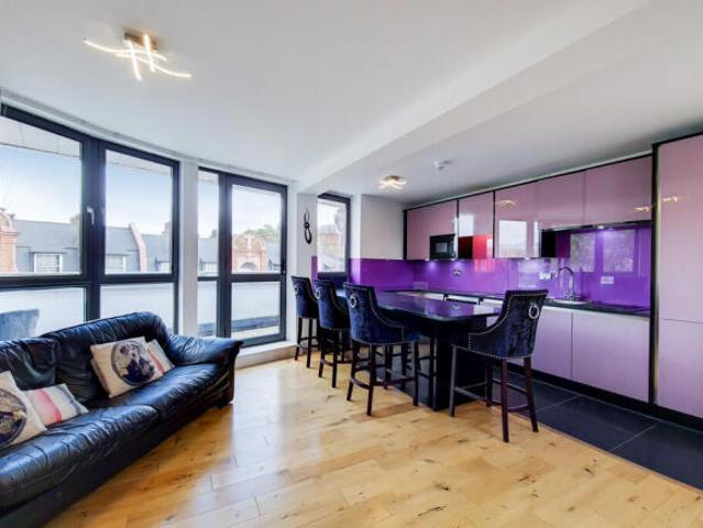 3 bedroom apartment for rent in Crowndale Road, London, NW1