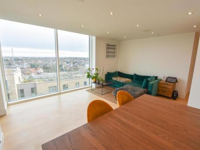 3 bedroom apartment for rent in Croxley Court, West Drayton, UB7